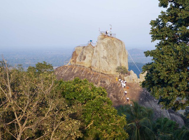 Up The Steps Of Sri Lanka’s Mihintale (Mahinda’s Hill) | Ramblin' Boy